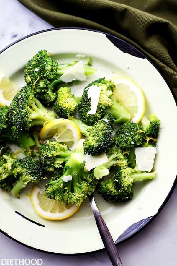 Easy Garlicky Lemon-Parmesan Broccoli | Diethood