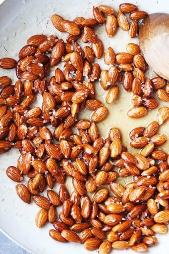 Honey Roasted Almonds | Diethood